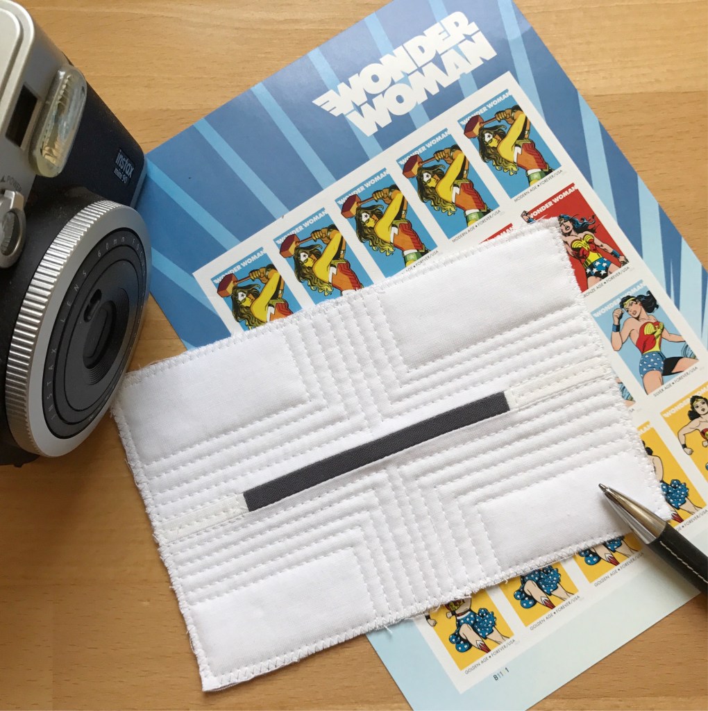 Quilted Postcards {Tutorial} | Factotum of Arts